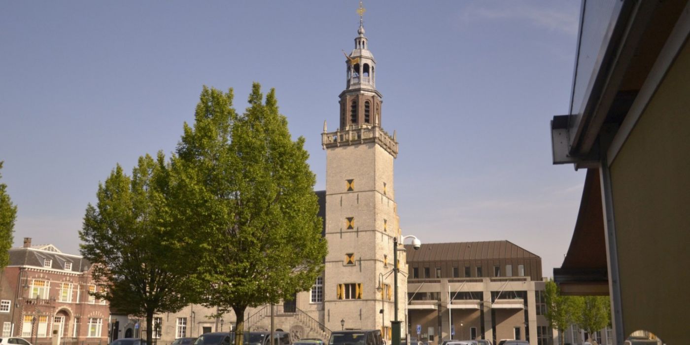 Op 19 november ontving Cabaretier Martijn Broekaart de Hulster ...